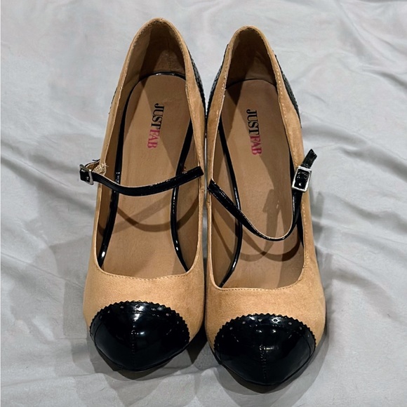 JustFab | Shoes | Justfab Beige And Black Pumps Size | Poshmark
